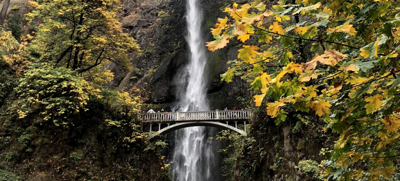 MT. HOOD AND THE COLUMBIA RIVER GORGE